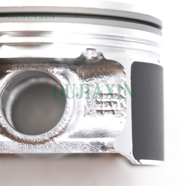 Piston OEM 12010-EM90A 12010EM90A for Nissan
